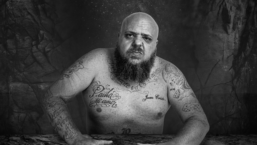 Rapper Fex Bandollero lança "Que Deus me livre de ser crente"