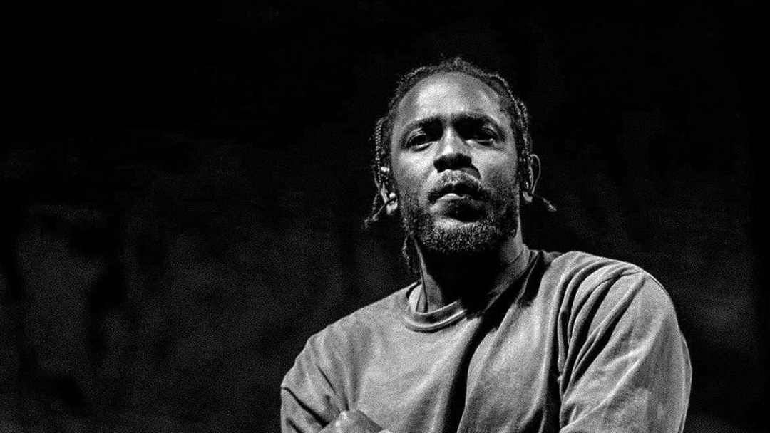 Kendrick Lamar Faz História como Primeiro Rapper Headliner Solo do ...