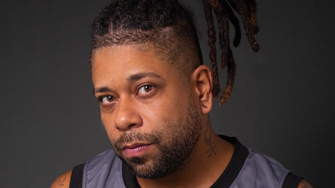 Misturando RAP e Candomblé, Marcio Rastaman leva o show ‘Da rima ao ...