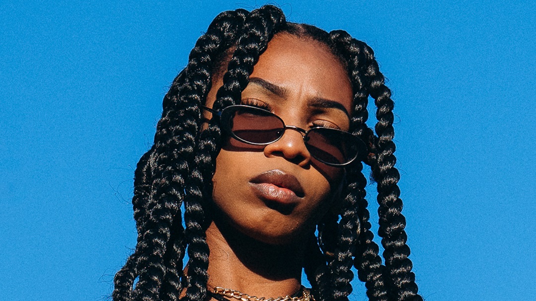 Krika lançou "Bandoleira" pelo Projeto Duto Camp(R)