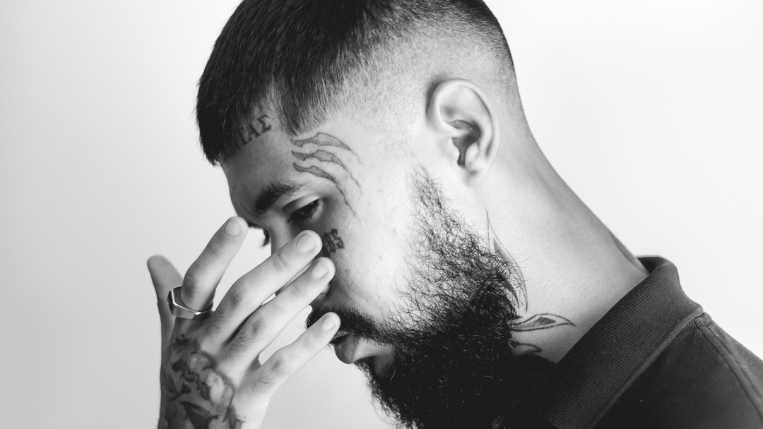 Nikito lança álbum "Amores Pra Esquecer & Contas à Pagar", Confira!